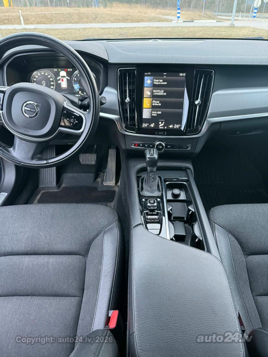 Zils Volvo V90 2018 Tallina, ar dzinēja tilpumu 2.00 L un nobraukumu 134 tūkst. km par 20999 €, foto 7 vietnē AUTOMOTO.COM.LV