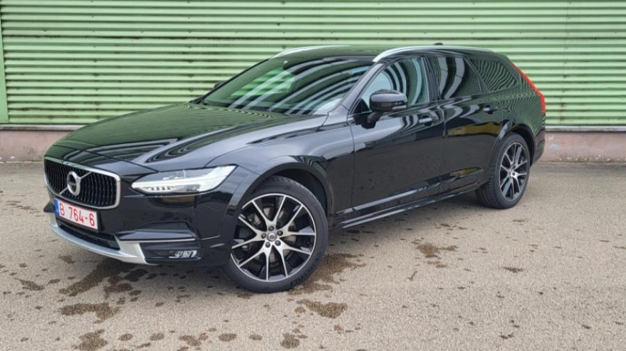 Zils Volvo V90 2018 Rīga, ar dzinēja tilpumu 2.00 L un nobraukumu 198 tūkst. km par 23500 €, foto 13 vietnē AUTOMOTO.COM.LV