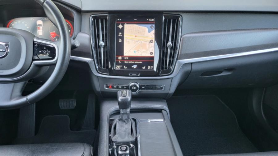 Zils Volvo V90 2018 Rīga, ar dzinēja tilpumu 2.00 L un nobraukumu 198 tūkst. km par 23500 €, foto 15 vietnē AUTOMOTO.COM.LV