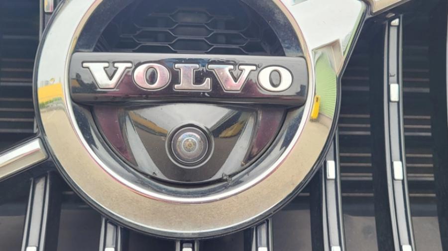 Zils Volvo V90 2018 Rīga, ar dzinēja tilpumu 2.00 L un nobraukumu 198 tūkst. km par 23500 €, foto 16 vietnē AUTOMOTO.COM.LV