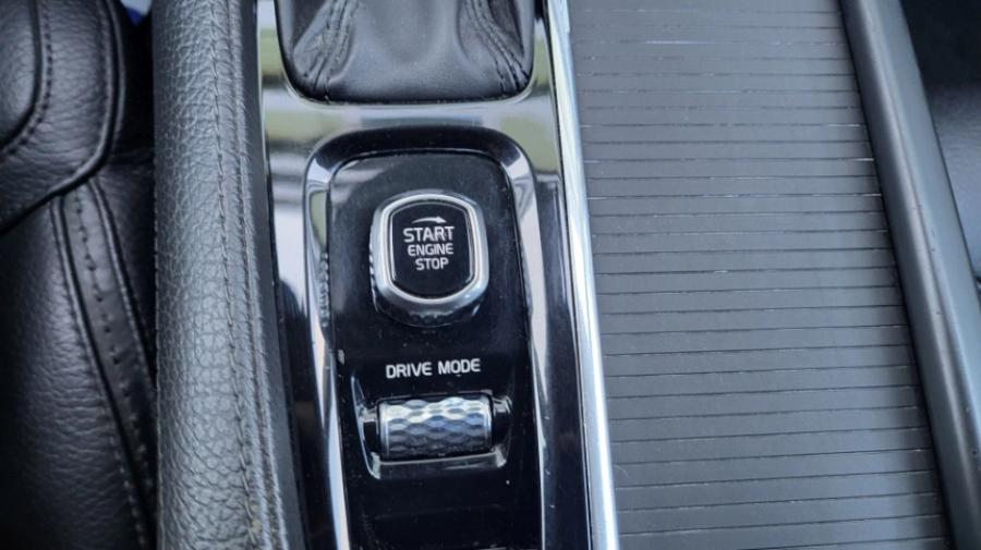 Zils Volvo V90 2018 Rīga, ar dzinēja tilpumu 2.00 L un nobraukumu 198 tūkst. km par 23500 €, foto 18 vietnē AUTOMOTO.COM.LV