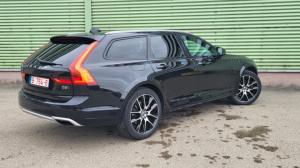 Zils Volvo V90 2018 Rīga, ar dzinēja tilpumu 2.00 L un nobraukumu 198 tūkst. km par 23500 €, foto 20 vietnē AUTOMOTO.COM.LV