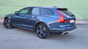 Zils Volvo V90 2018 Rīga, ar dzinēja tilpumu 2.00 L un nobraukumu 198 tūkst. km par 23500 €, foto 21 vietnē AUTOMOTO.COM.LV