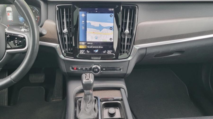 Zils Volvo V90 2018 Rīga, ar dzinēja tilpumu 2.00 L un nobraukumu 198 tūkst. km par 23500 €, foto 31 vietnē AUTOMOTO.COM.LV
