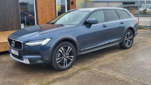 Zils Volvo V90 2018 Rīga, ar dzinēja tilpumu 2.00 L un nobraukumu 198 tūkst. km par 23500 €, foto 4 vietnē AUTOMOTO.COM.LV