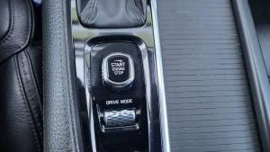 Zils Volvo V90 2018 Rīga, ar dzinēja tilpumu 2.00 L un nobraukumu 198 tūkst. km par 23500 €, foto 10 vietnē AUTOMOTO.COM.LV