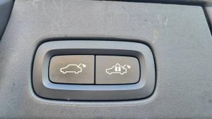 Zils Volvo V90 2018 Rīga, ar dzinēja tilpumu 2.00 L un nobraukumu 198 tūkst. km par 23500 €, foto 14 vietnē AUTOMOTO.COM.LV