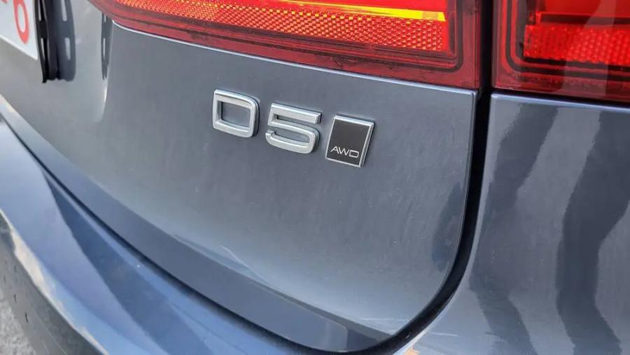 Zils Volvo V90 2018 Rīga, ar dzinēja tilpumu 2.00 L un nobraukumu 198 tūkst. km par 23500 €, foto 16 vietnē AUTOMOTO.COM.LV