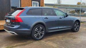 Zils Volvo V90 2018 Rīga, ar dzinēja tilpumu 2.00 L un nobraukumu 198 tūkst. km par 23500 €, foto 19 vietnē AUTOMOTO.COM.LV