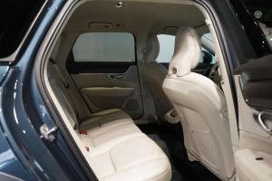 Blue Volvo V90 2018 in Vilnius, with an engine capacity of 1.97 L and mileage of 163 thousand km for 24900 €, photo 13 on AUTOMOTO.COM.LV