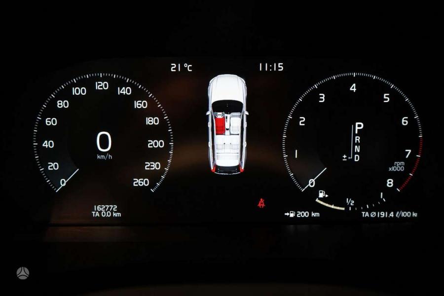 Blue Volvo V90 2018 in Vilnius, with an engine capacity of 1.97 L and mileage of 163 thousand km for 24900 €, photo 25 on AUTOMOTO.COM.LV