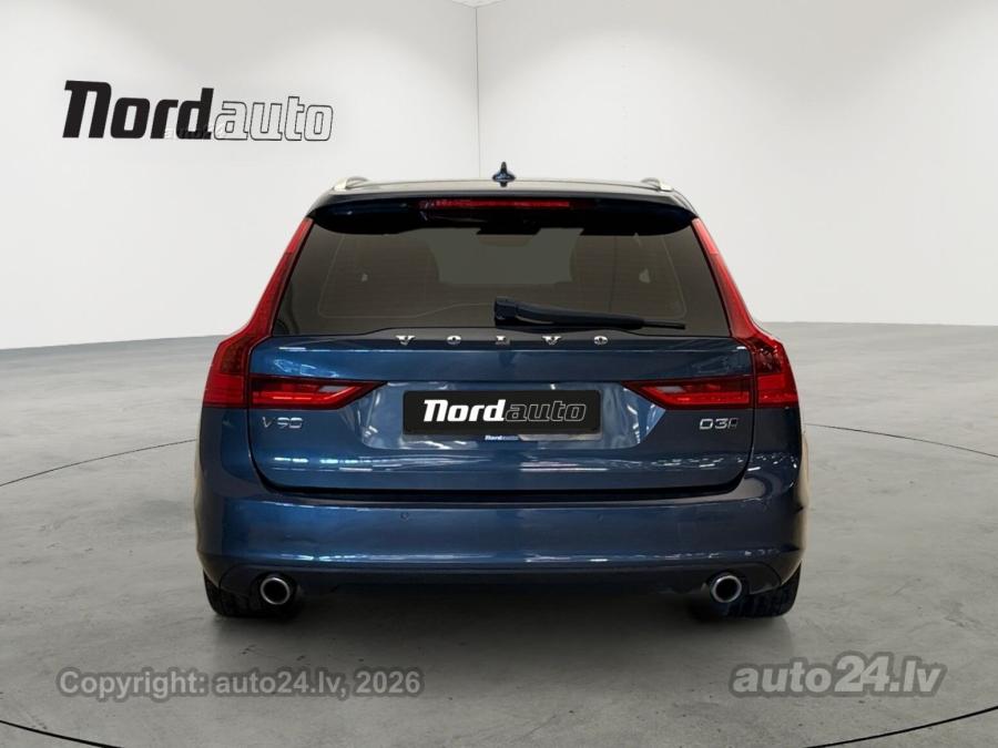 Zils Volvo V90 2018 Tallina, ar dzinēja tilpumu 2.00 L un nobraukumu 199 tūkst. km par 19900 €, foto 5 vietnē AUTOMOTO.COM.LV