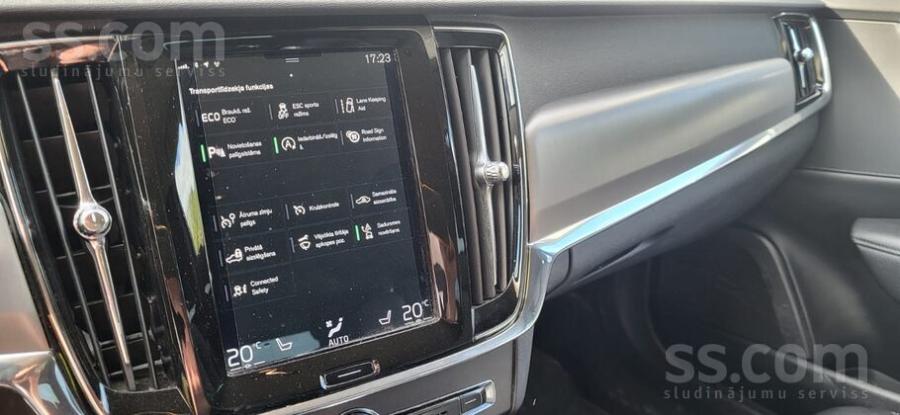 Blue Volvo V90 2019 in Riga, with an engine capacity of 2.00 L and mileage of 190 thousand km for 17500 €, photo 7 on AUTOMOTO.COM.LV