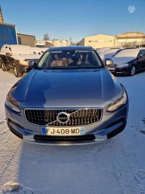 Zils Volvo V90 2019 Tauragė, ar dzinēja tilpumu 1.97 L un nobraukumu 239 tūkst. km par 20200 €, foto 2 vietnē AUTOMOTO.COM.LV