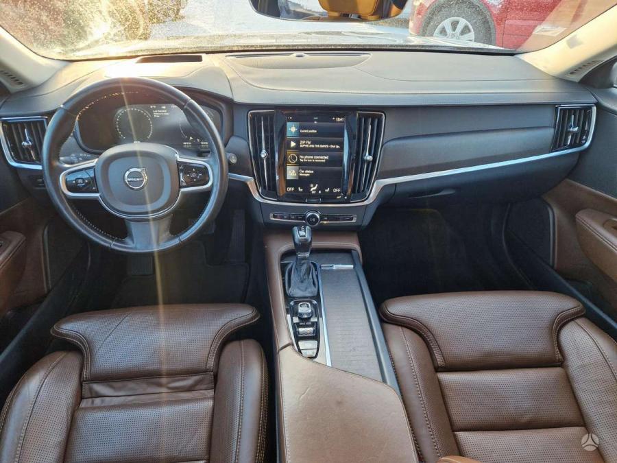 Zils Volvo V90 2019 Tauragė, ar dzinēja tilpumu 1.97 L un nobraukumu 239 tūkst. km par 20200 €, foto 9 vietnē AUTOMOTO.COM.LV