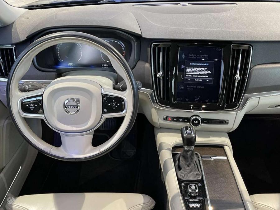 Blue Volvo V90 2019 in Klaipeda, with an engine capacity of 1.97 L and mileage of 132 thousand km for 28600 €, photo 7 on AUTOMOTO.COM.LV