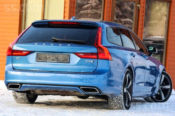 Blue Volvo V90 2019 in Tukums, with an engine capacity of 2.00 L and mileage of 211 thousand km for 18490 €, photo 3 on AUTOMOTO.COM.LV