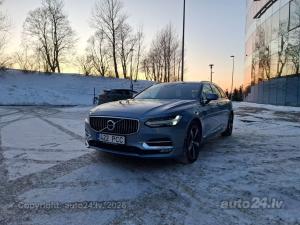 Blue Volvo V90 2019 in Tallinn, with an engine capacity of 2.00 L and mileage of 111 thousand km for 25900 €, photo  on AUTOMOTO.COM.LV