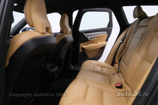 Zils Volvo V90 2019 Tallina, ar dzinēja tilpumu 2.00 L un nobraukumu 194 tūkst. km par 14900 €, foto 6 vietnē AUTOMOTO.COM.LV