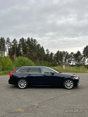 Zils Volvo V90 2019 Tallina, ar dzinēja tilpumu 2.00 L un nobraukumu 146 tūkst. km par 19500 €, foto 5 vietnē AUTOMOTO.COM.LV