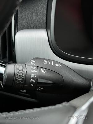 Zils Volvo V90 2019 Tallina, ar dzinēja tilpumu 2.00 L un nobraukumu 146 tūkst. km par 19500 €, foto 20 vietnē AUTOMOTO.COM.LV