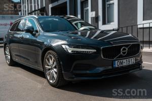 Blue Volvo V90 2019 in Riga, with an engine capacity of 2.00 L and mileage of 172 thousand km for 18700 €, photo 3 on AUTOMOTO.COM.LV