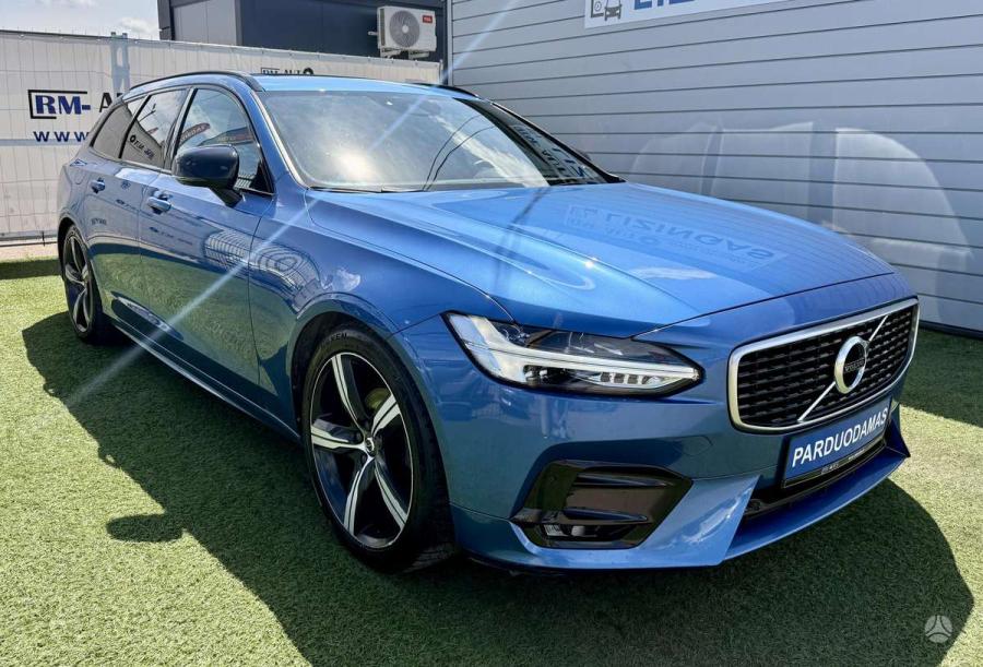 Blue Volvo V90 2019 in Panevezys, with an engine capacity of 1.97 L and mileage of 269 thousand km for 14800 €, photo 4 on AUTOMOTO.COM.LV