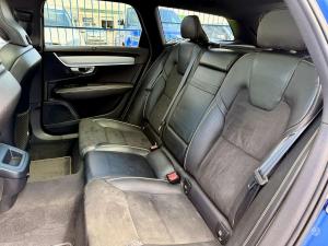 Blue Volvo V90 2019 in Panevezys, with an engine capacity of 1.97 L and mileage of 269 thousand km for 14800 €, photo 26 on AUTOMOTO.COM.LV