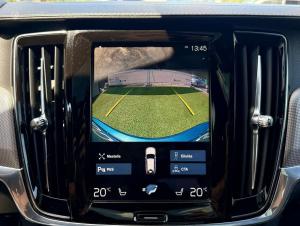 Blue Volvo V90 2019 in Panevezys, with an engine capacity of 1.97 L and mileage of 269 thousand km for 14800 €, photo 39 on AUTOMOTO.COM.LV