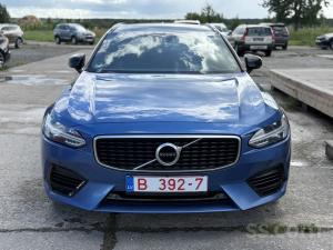 Zils Volvo V90 2019 Rīga, ar dzinēja tilpumu 2.00 L un nobraukumu 267 tūkst. km par 16900 €, foto 3 vietnē AUTOMOTO.COM.LV