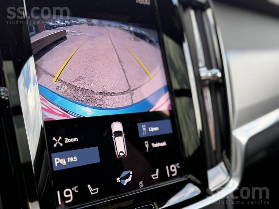 Zils Volvo V90 2019 Rīga, ar dzinēja tilpumu 2.00 L un nobraukumu 267 tūkst. km par 16900 €, foto 12 vietnē AUTOMOTO.COM.LV