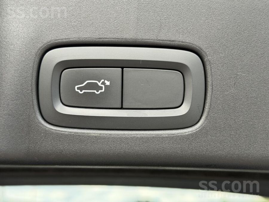 Zils Volvo V90 2019 Rīga, ar dzinēja tilpumu 2.00 L un nobraukumu 267 tūkst. km par 16900 €, foto 21 vietnē AUTOMOTO.COM.LV