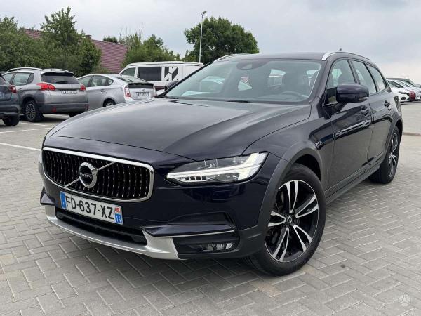 Blue Volvo V90 2019 in Taurage, with an engine capacity of 1.97 L and mileage of 318 thousand km for 14900 €, photo 1 on AUTOMOTO.COM.LV