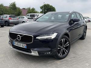 Zils Volvo V90 2019 Tauragė, ar dzinēja tilpumu 1.97 L un nobraukumu 318 tūkst. km par 14900 €, foto  vietnē AUTOMOTO.COM.LV