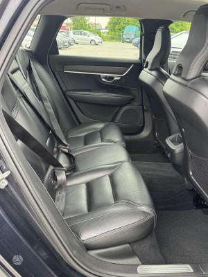 Zils Volvo V90 2019 Tauragė, ar dzinēja tilpumu 1.97 L un nobraukumu 318 tūkst. km par 14900 €, foto 14 vietnē AUTOMOTO.COM.LV