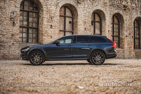 Zils Volvo V90 2019 Tallina, ar dzinēja tilpumu 2.00 L un nobraukumu 157 tūkst. km par 27990 €, foto 4 vietnē AUTOMOTO.COM.LV