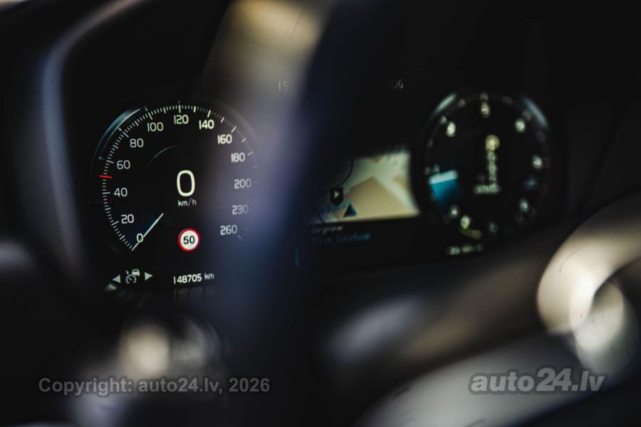 Zils Volvo V90 2019 Tallina, ar dzinēja tilpumu 2.00 L un nobraukumu 157 tūkst. km par 27990 €, foto 9 vietnē AUTOMOTO.COM.LV