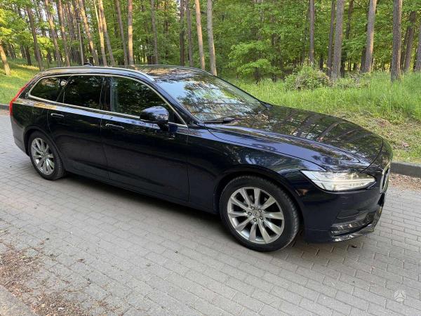 Синий Вольво В90 2019 в Вильнюс, объемом двигателя 1.97 л и пробегом 243 тыс. км за 14999 €, фото 4 на AUTOMOTO.COM.LV