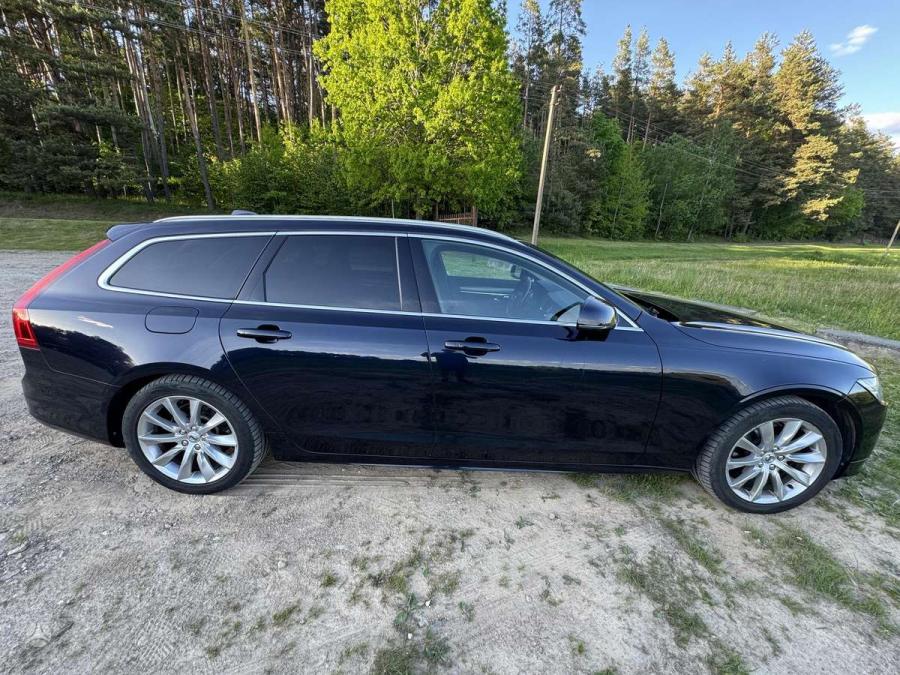 Zils Volvo V90 2019 Viļņa, ar dzinēja tilpumu 1.97 L un nobraukumu 243 tūkst. km par 14999 €, foto 9 vietnē AUTOMOTO.COM.LV