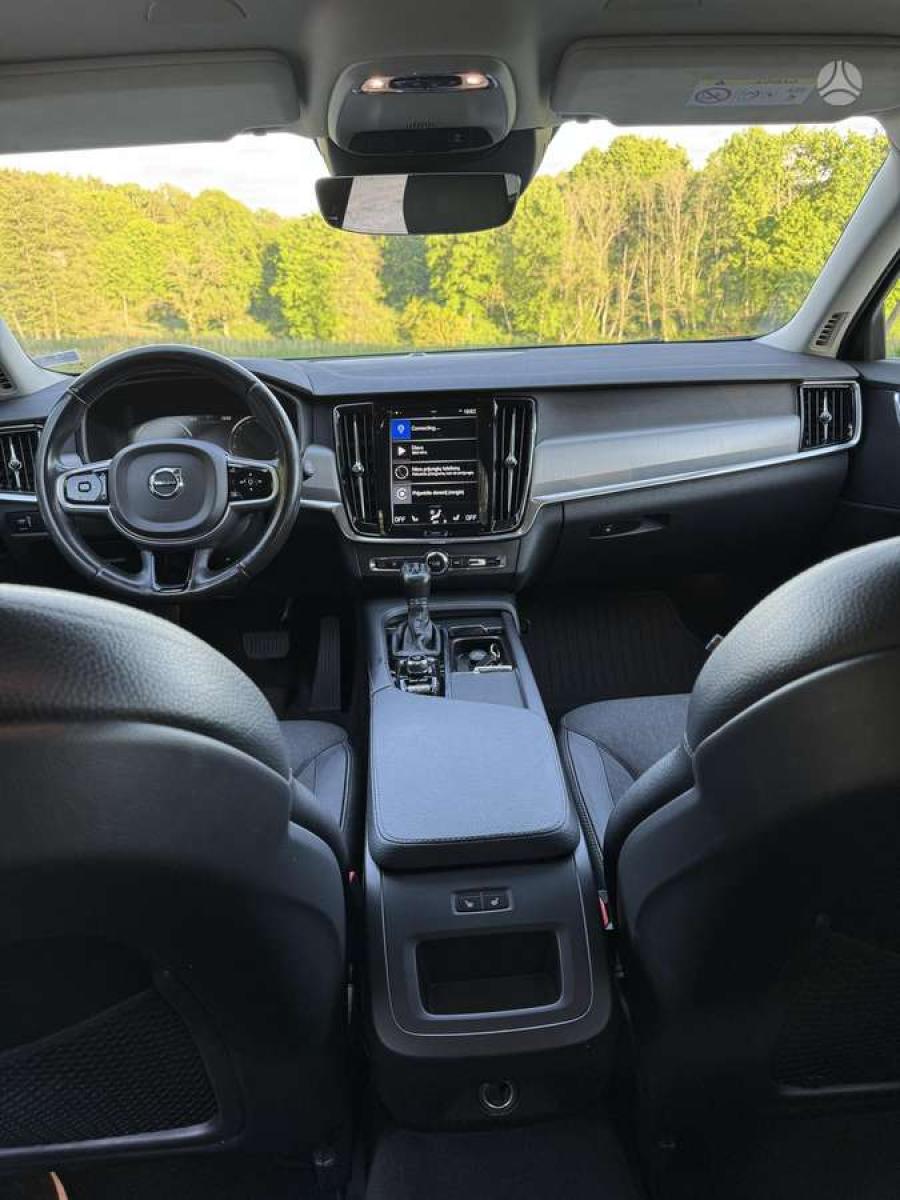 Zils Volvo V90 2019 Viļņa, ar dzinēja tilpumu 1.97 L un nobraukumu 243 tūkst. km par 14999 €, foto 13 vietnē AUTOMOTO.COM.LV