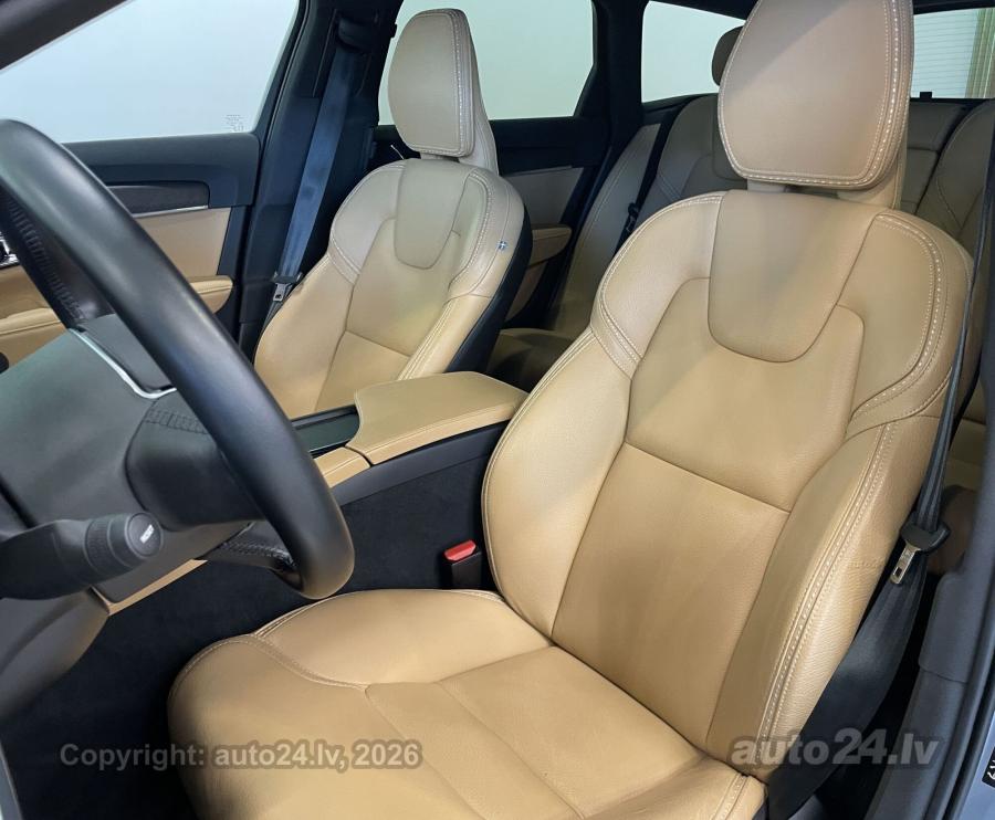 Blue Volvo V90 2020 in Tallinn, with an engine capacity of 2.00 L and mileage of 98 thousand km for 29990 €, photo 8 on AUTOMOTO.COM.LV