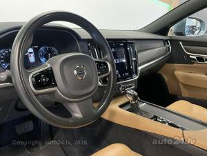 Blue Volvo V90 2020 in Tallinn, with an engine capacity of 2.00 L and mileage of 98 thousand km for 29990 €, photo 13 on AUTOMOTO.COM.LV