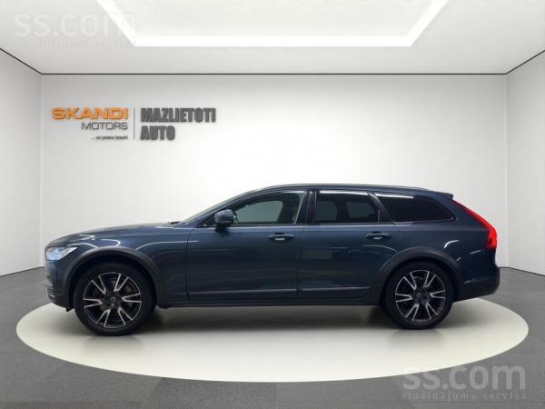 Blue Volvo V90 2020 in Riga, with an engine capacity of 2.00 L and mileage of 174 thousand km for 24290 €, photo 3 on AUTOMOTO.COM.LV
