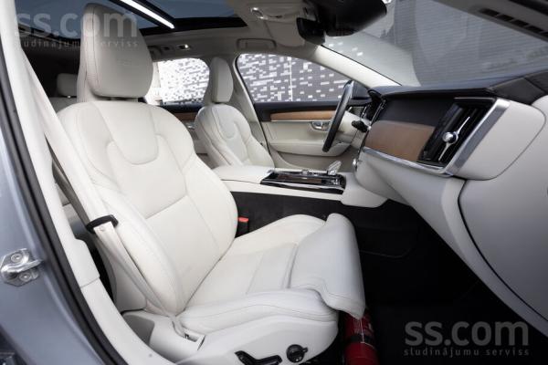 Zils Volvo V90 2020 Jelgava, ar dzinēja tilpumu 2.00 L un nobraukumu 0 tūkst. km par 20900 €, foto 9 vietnē AUTOMOTO.COM.LV
