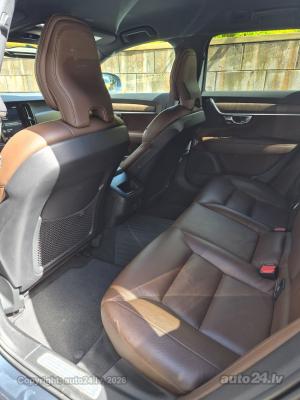 Синий Вольво В90 2020 в Таллин, объемом двигателя 2.00 л и пробегом 259 тыс. км за 21900 €, фото 10 на AUTOMOTO.COM.LV