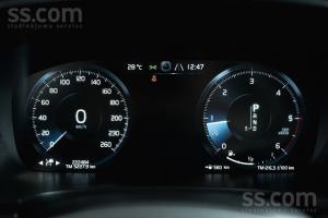Blue Volvo V90 2020 in Riga, with an engine capacity of 2.00 L and mileage of 222 thousand km for 19900 €, photo 14 on AUTOMOTO.COM.LV