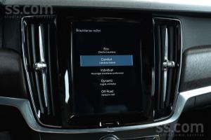 Blue Volvo V90 2020 in Riga, with an engine capacity of 2.00 L and mileage of 222 thousand km for 19900 €, photo 19 on AUTOMOTO.COM.LV