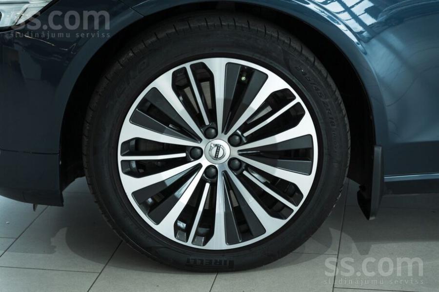 Zils Volvo V90 2020 Rīga, ar dzinēja tilpumu 2.00 L un nobraukumu 175 tūkst. km par 20900 €, foto 11 vietnē AUTOMOTO.COM.LV