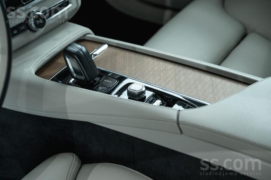 Zils Volvo V90 2020 Rīga, ar dzinēja tilpumu 2.00 L un nobraukumu 175 tūkst. km par 20900 €, foto 14 vietnē AUTOMOTO.COM.LV