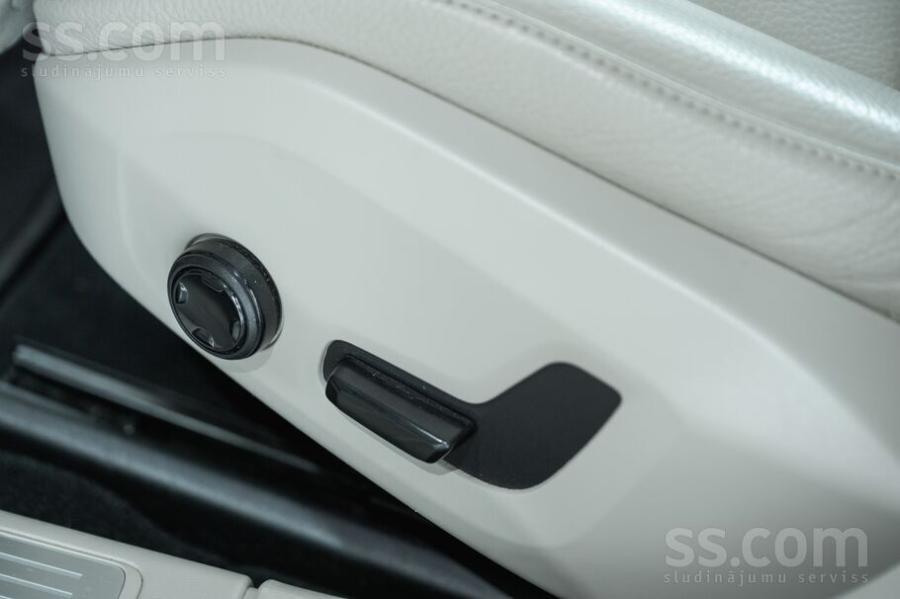 Zils Volvo V90 2020 Rīga, ar dzinēja tilpumu 2.00 L un nobraukumu 175 tūkst. km par 20900 €, foto 15 vietnē AUTOMOTO.COM.LV